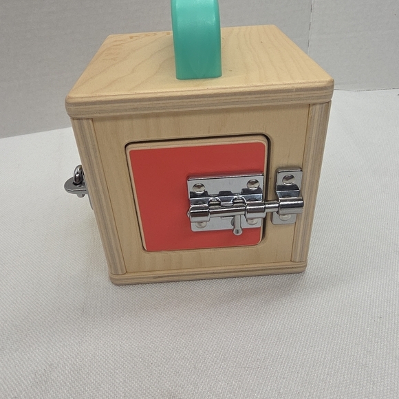 LOVEVERY | Toys | Lovevery Wooden Lock Box Latches The Realist Box ...